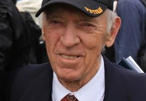 Michael Corless's Instagram, Twitter & Facebook on IDCrawl