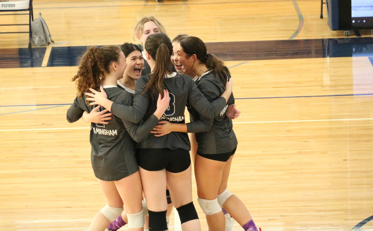PHOTOS: Wellesley Raiders Defeats Framingham Girls Volleyball 3-0 ...